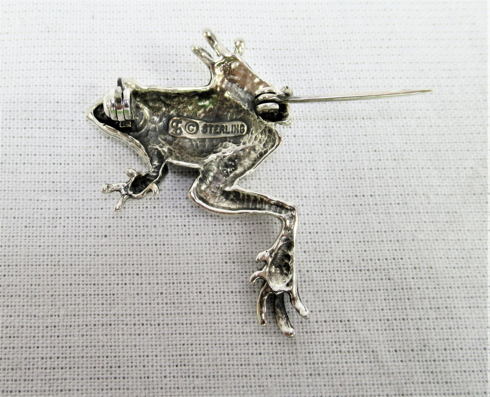 Sterling Silver Frog Pin Signed “SI” - Gem