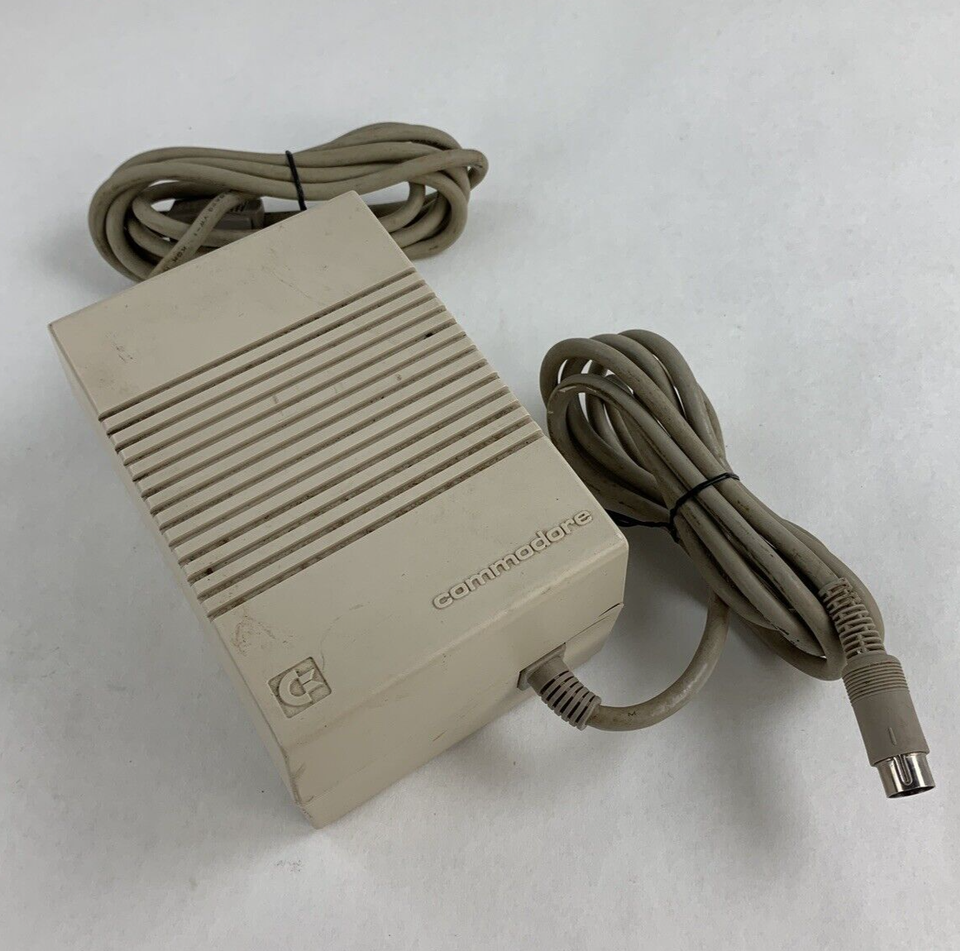 Commodore 64 64C Computer System Boots w/PSU, NKP Deluxe Keypad, and ...