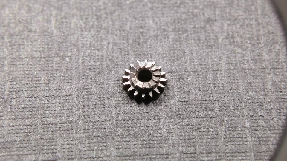 Hamilton Pocket Watch 4992B 16s part: winding pinion 410, watch parts ...