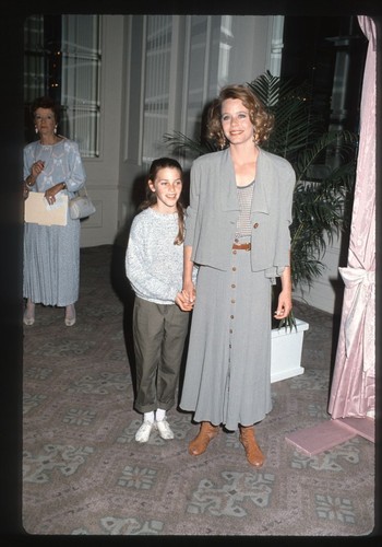 1989 SUSAN DEY & DAUGHTER Original 35mm Slide Transparency THE ...
