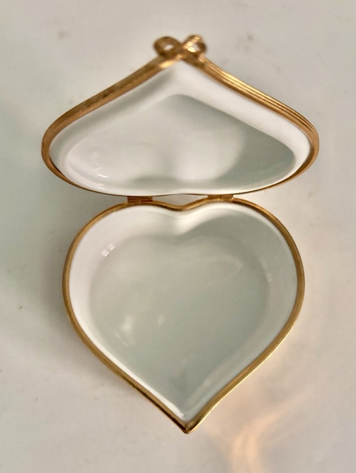 Coeur de Caron Artoria Limoges Heart Shaped Trinket Box Hand Painted In ...