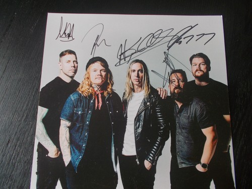 UNDEROATH ORIGINAL SIGNED IN PERSON PROMOTIONAL ALBUM FLAT 5 MEMBERS IN ...