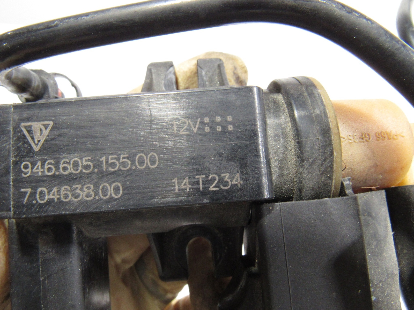 Genuine Turbo Boost Pressure Solenoid Porsche Cayenne Macan Panamera ...