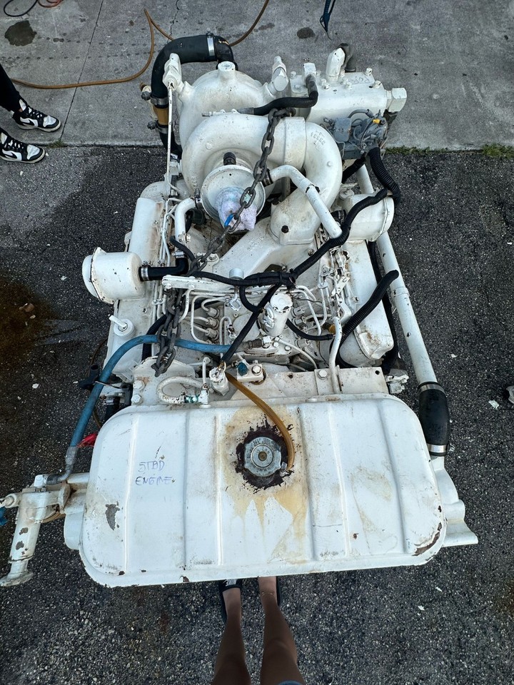 Caterpillar 3208 375 HP Marine Diesel Engines, Matching Pair | eBay
