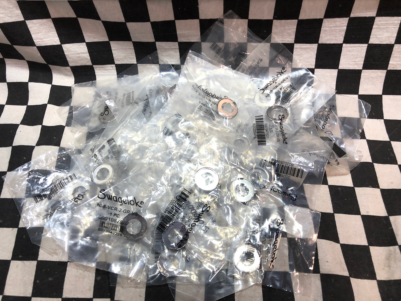 SWAGELOK Gasket Retainer 1/2", NI-8-VCR-2-GR-VS, LOT OF 54, SHIPSAMEDAY ...