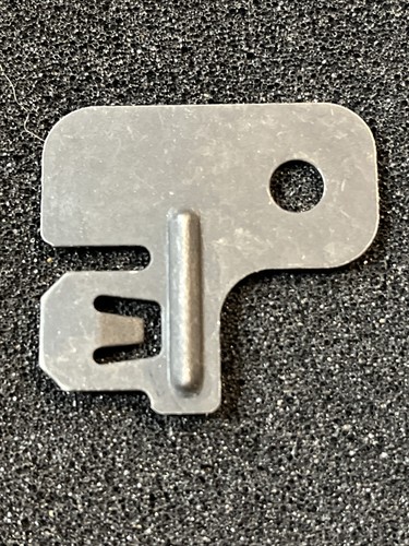 12162336 ~ Aptiv Delphi ~ Connector Bracket Clip | eBay