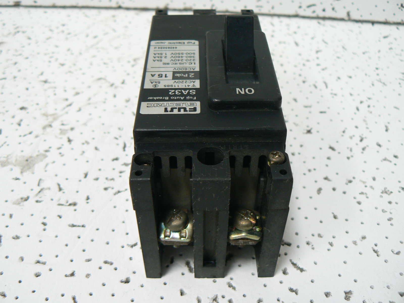 FUJI ELECTRIC SA32 Auto Circuit Breaker 15A 2 Pole | eBay Australia