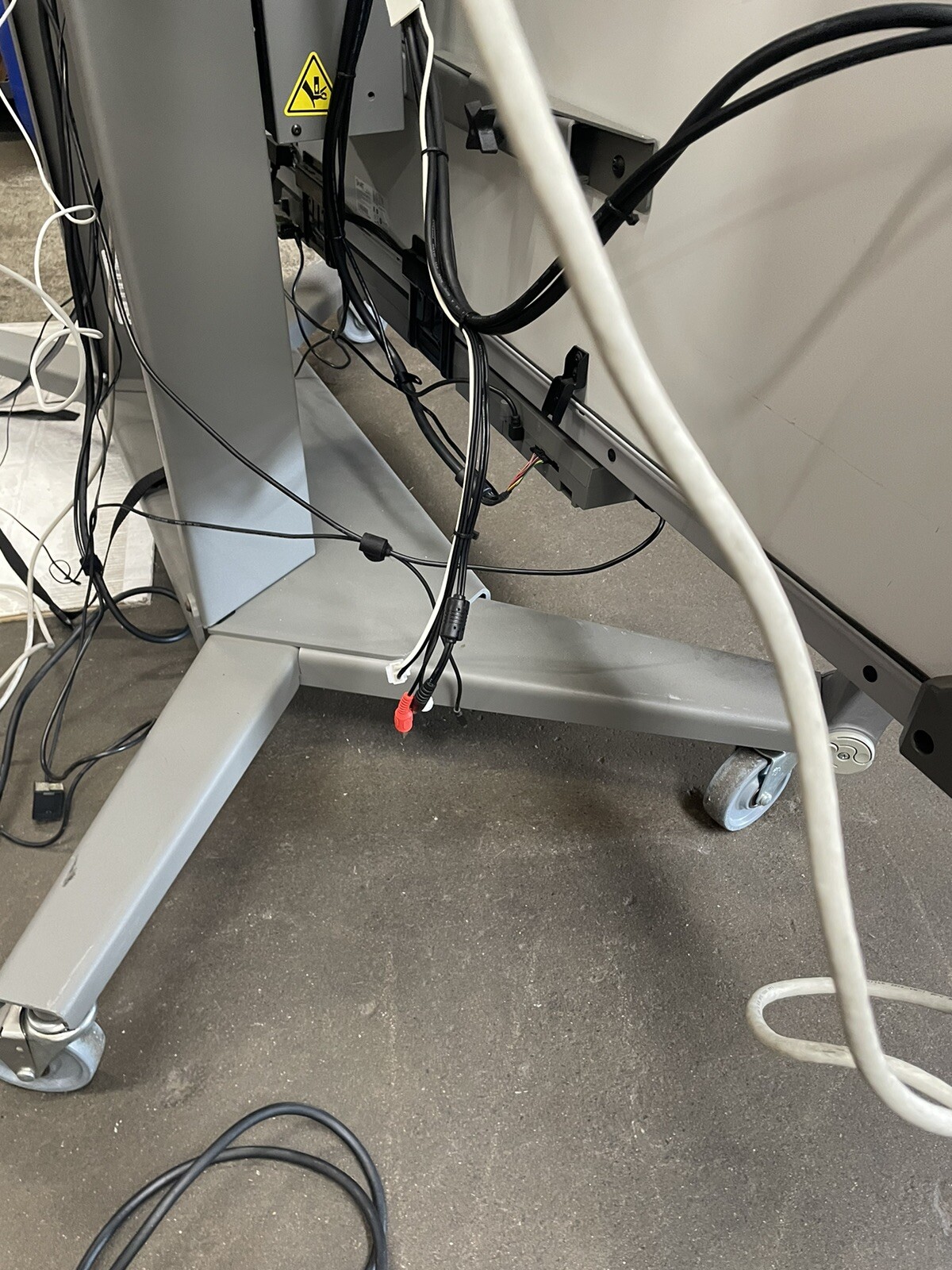 SMARTBOARD 800 DViT - 77in Interactive Whiteboard FSUX Mobile Stand SBA ...