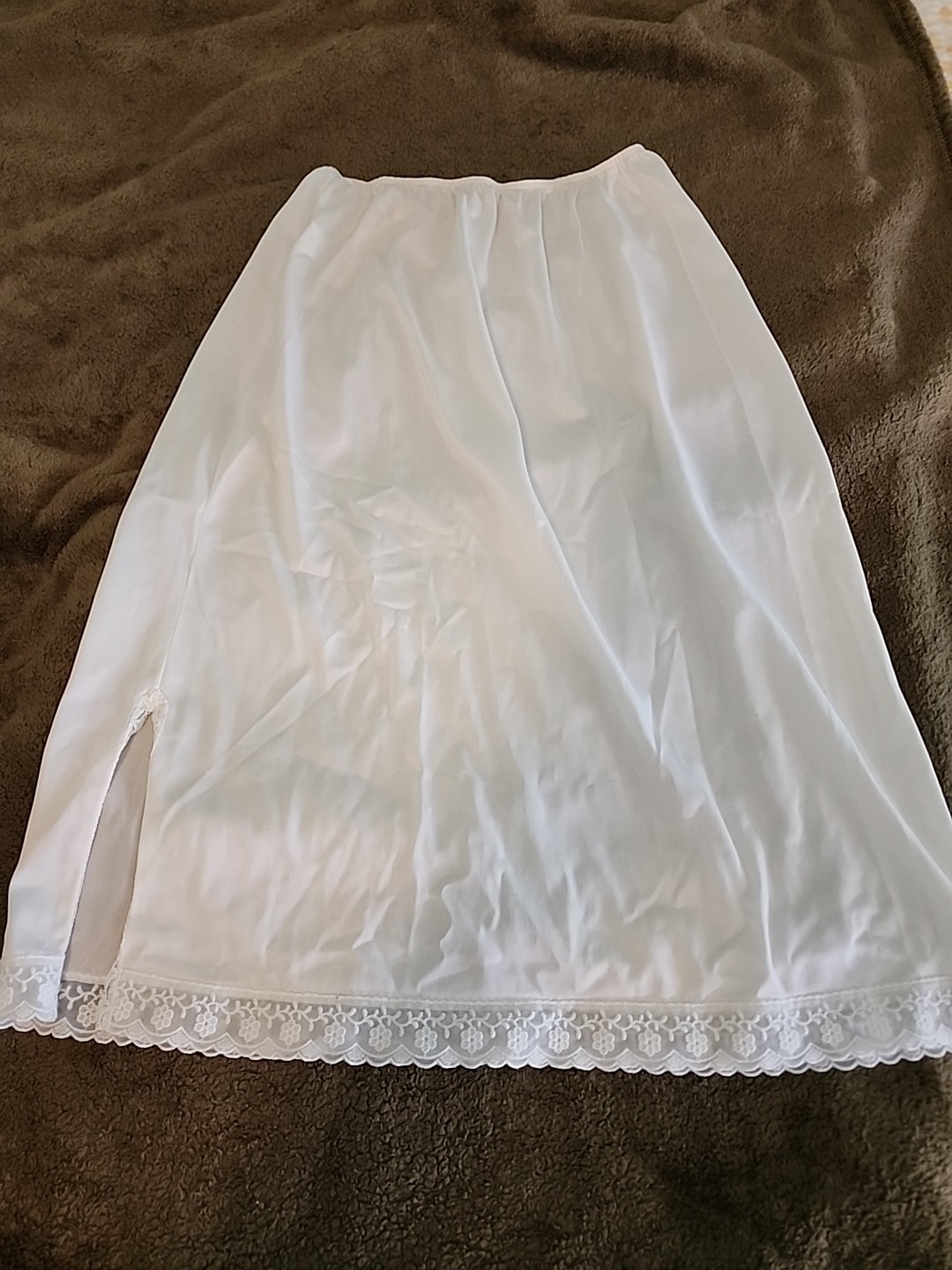 Vintage Sears White Nylon Half Slip Lace Trim Size Me… - Gem
