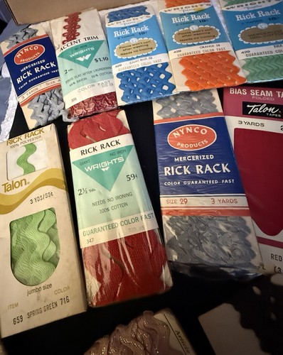 VINTAGE RICK-RACK TRIMS LOT OF 18 most new | eBay