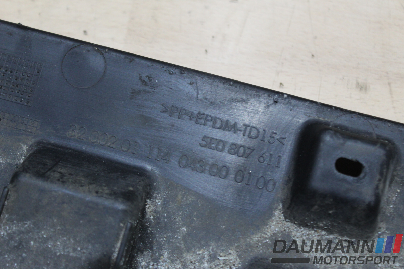 UNTERTEIL STOßSTANGE Original + Skoda Octavia 5E 2.0 TDI + Blende ...