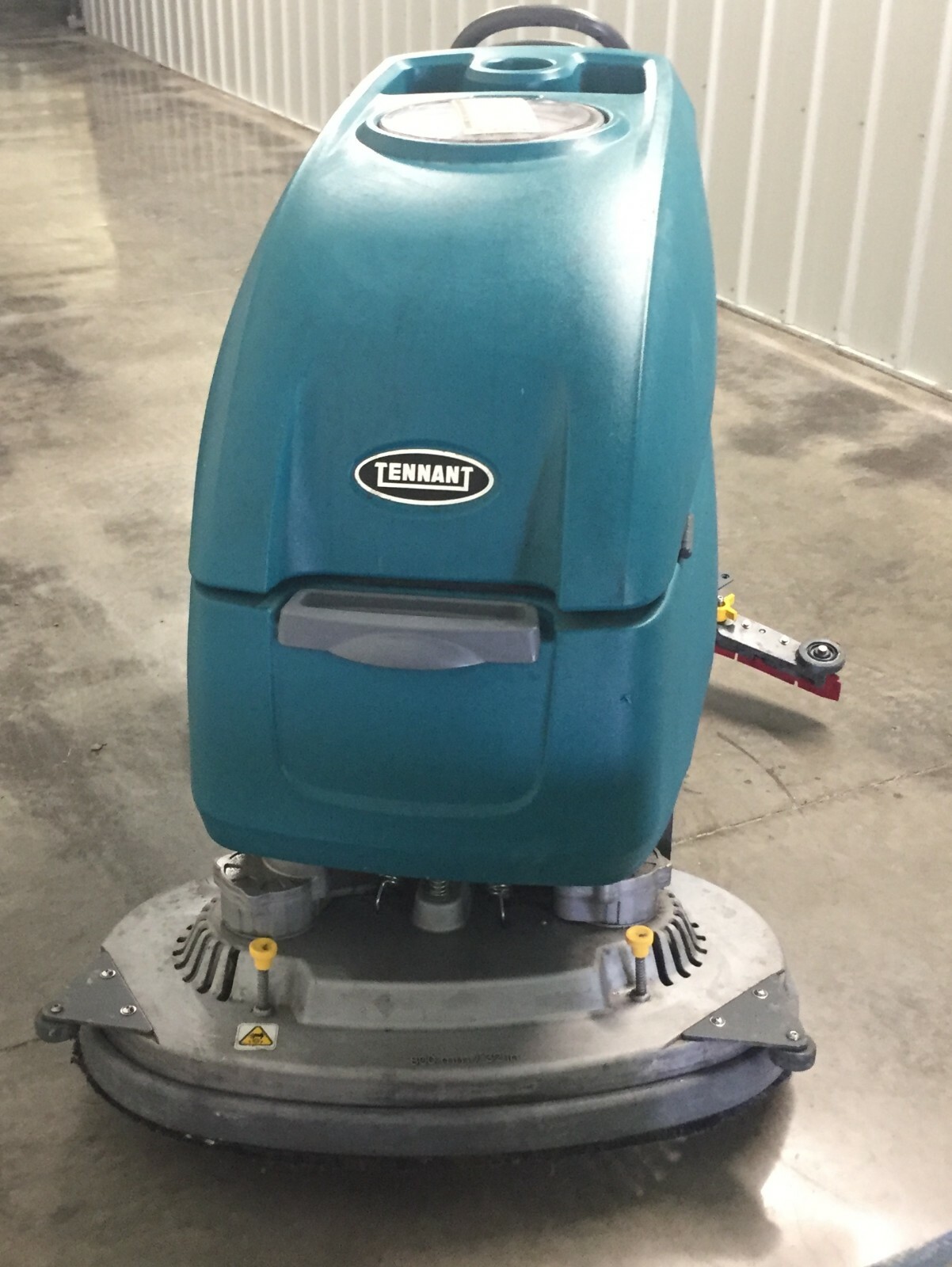 Tennant T500e 32" Disk Floor Scrubber | eBay