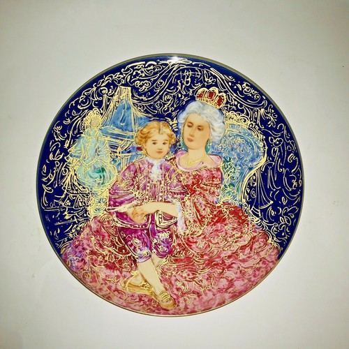 New Edna Hibel Plate Mozart And The Empress Maria Theresa 140 Of 3 000 new-edna-hibel-plate-mozart-and-the-empress-maria-theresa-140-of-3-000