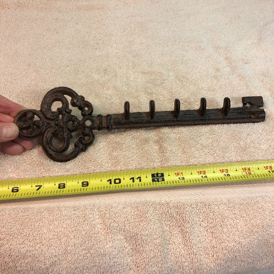 CAST IRON SKELETON KEY SHAPED KEY HOLDER | eBay