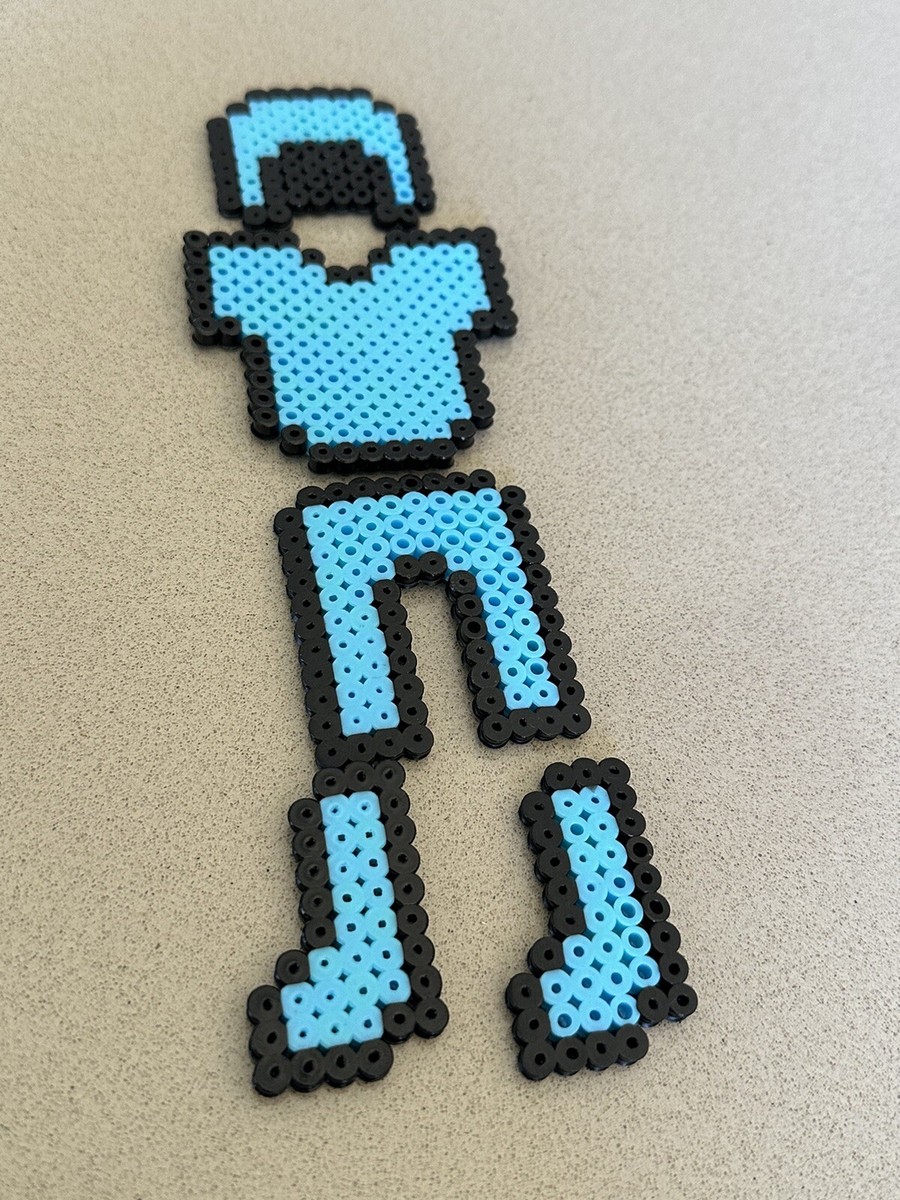 Easy Minecraft Pixel Art Armor 🐀 (@pixel.bed) Pixel Art Ideas!