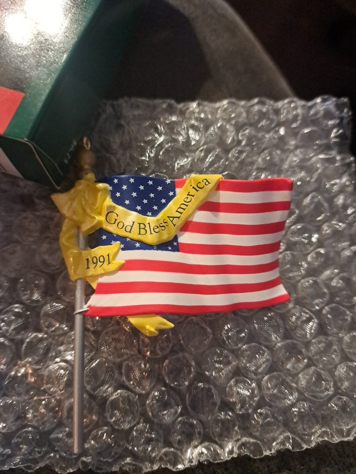 1991 Hallmark Keepsake Ornament FLAG OF LIBERTY American Flag | eBay