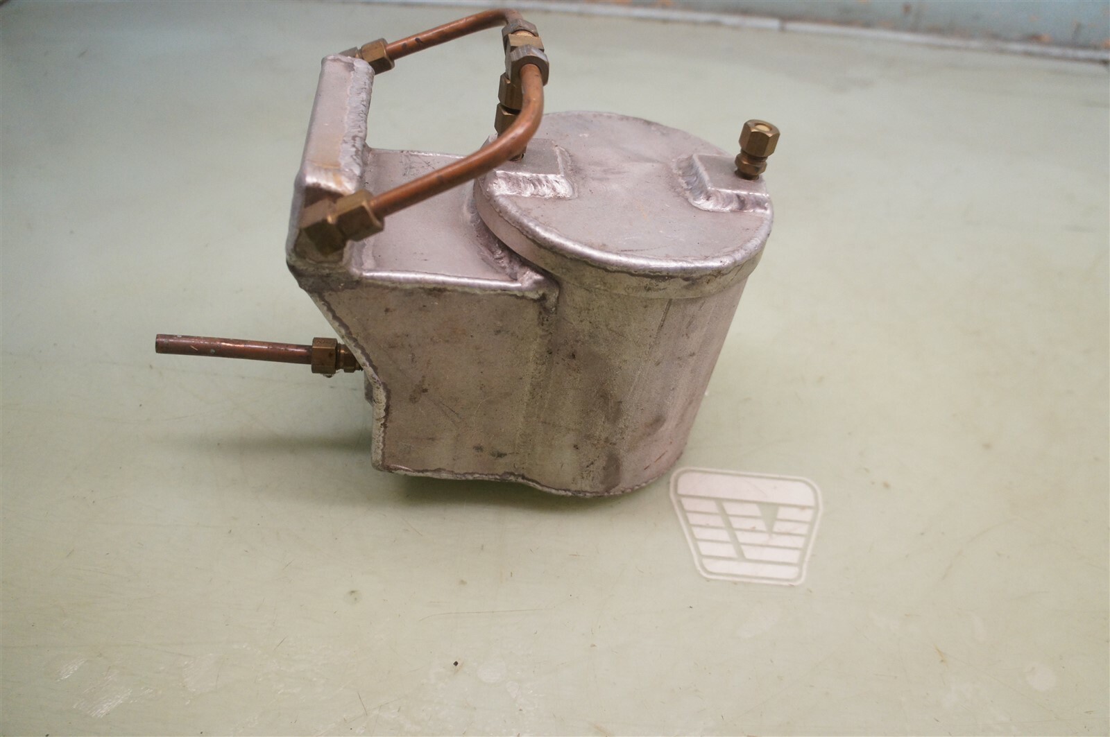 TRIUMPH BSA CHOPPER BOBBER ROUND OIL TANK NICE CUSTOM HARLEY *2505 | eBay