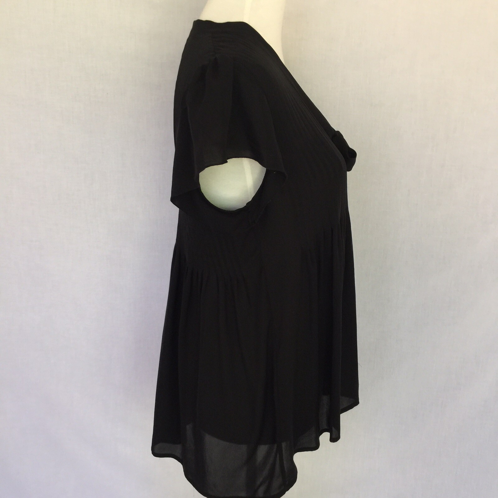 Joie Black Silk Feminine Pretty Flutter Sleeve Blouse… - Gem