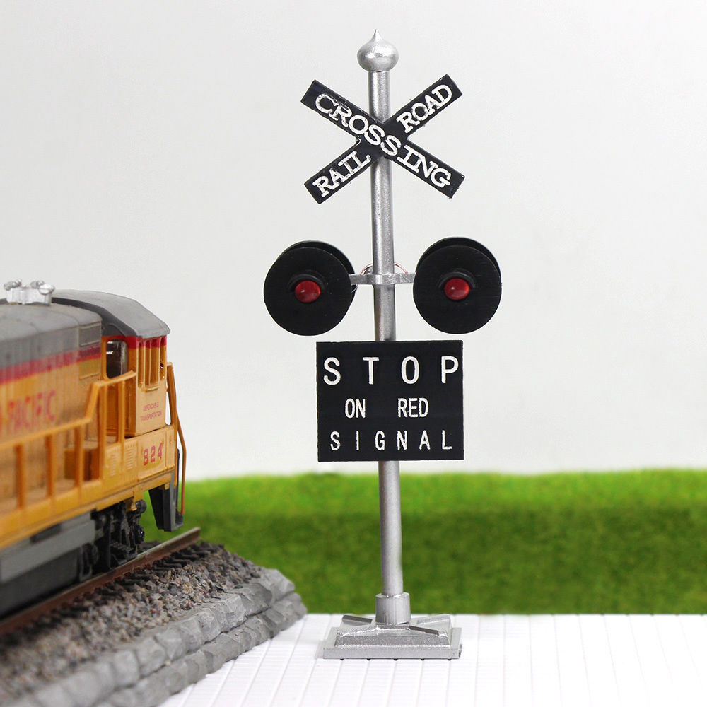 4PCS O Scale Railroad Crossing Signals 4 heads LED made + Circuit board ...