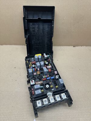 2014 Jeep Cherokee TIPM Totally Integrated Power Module Fuse Box OEM ...