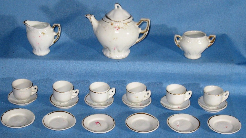 ANTIQUE 23-PC MINIATURE PORCELAIN DOLLHOUSE DINNERWARE SET UNMARKED ...