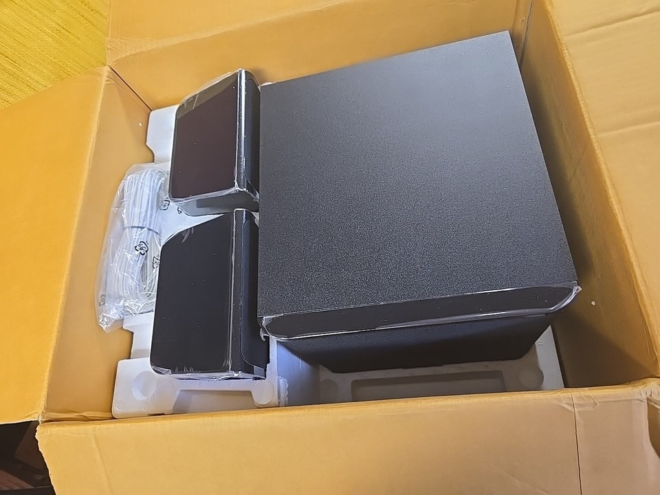 Yamaha 5.1 Surround Sound NS-P40 System, 5x Speakers, Passive Sub, NEW ...