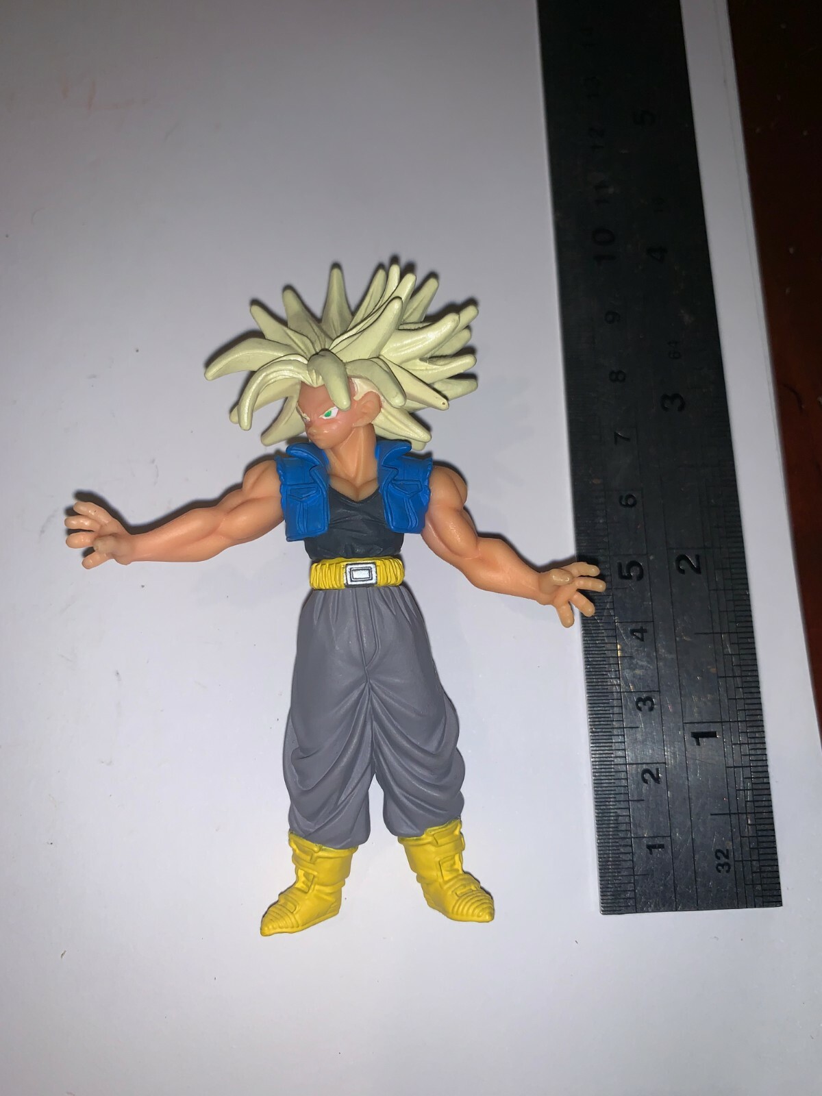 Dragon Ball z Trunks SS1 3 1/2 inch | eBay