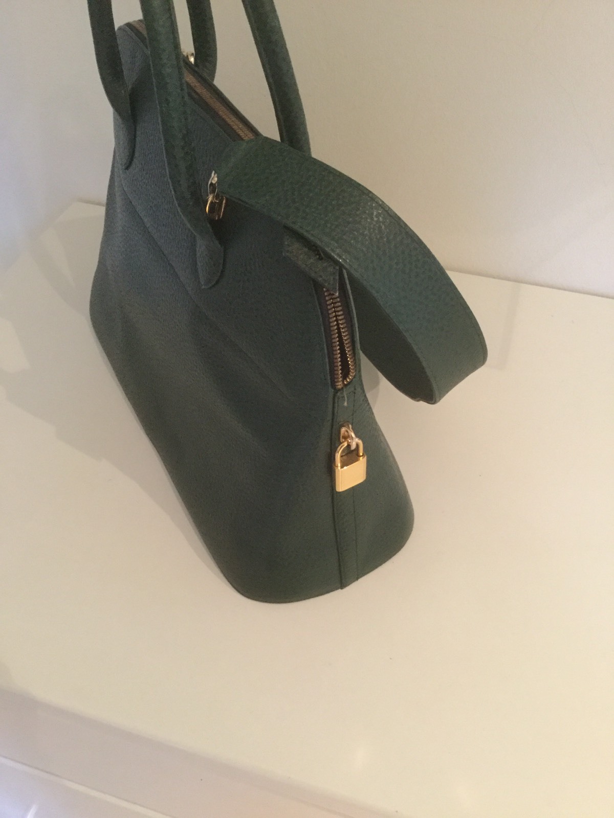 Kuhn Fine Line Saffiano Leder Schulterriemen Grün Nah Tasche Designer ...