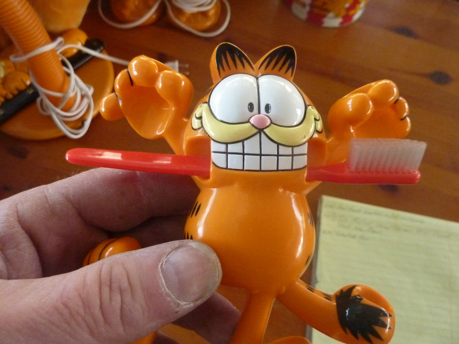 Brand New Avon Garfield Tooth Brush Holder With The Orginal Kids ...