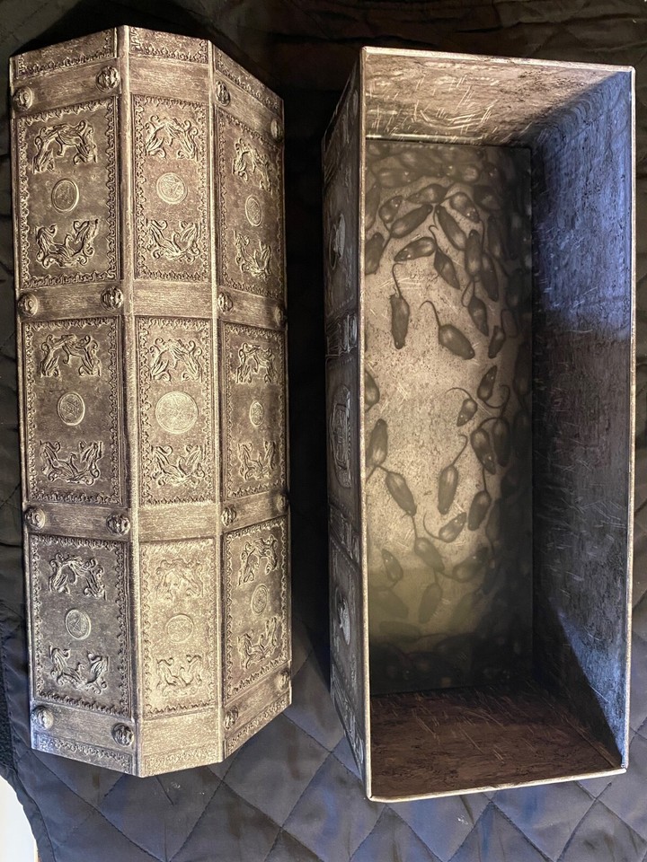 Nosferatu Sarcophagus Promotional Popcorn Bucket Tin Regal AMC Cinemark ...