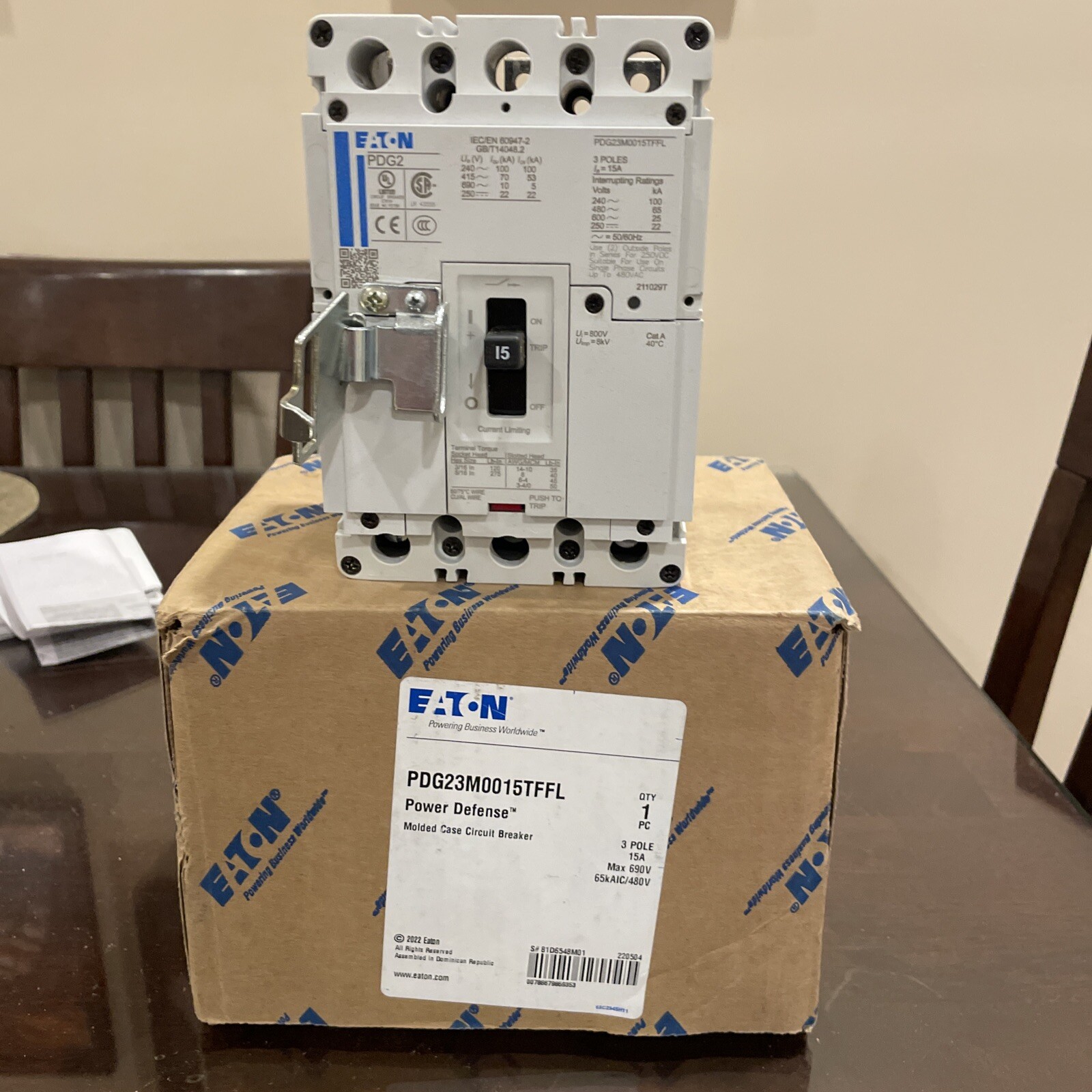 Eaton PDG23M0015TFFL 3-Pole 600V 15A Power Defense Molded Case Circuit ...