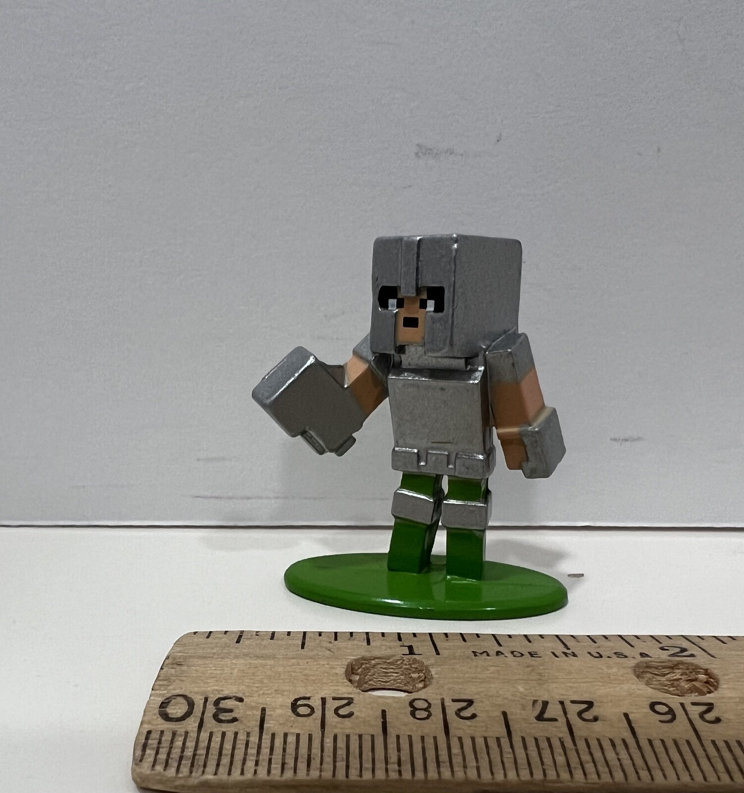 Mojang Minecraft Die Cast Figure, Valorie Renegade Armor 1.75" Jada ...