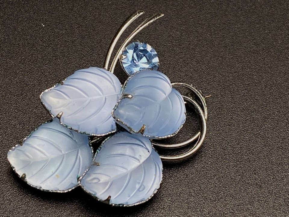 Japanese Cute Light Blue leaf Shape Brooch wth Gift box. Made in Japan ...