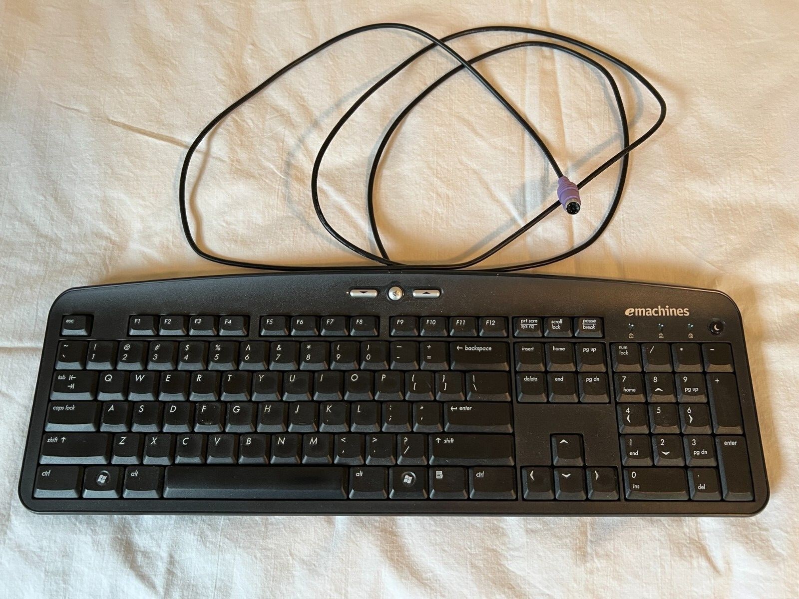 EMACHINES KB-0511 Keyboard Wired. Fold Up Stand/legs. Pre-owned. | eBay