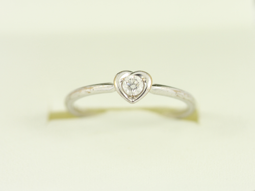 Rox Diamond Solitaire Heart Ring 9ct White Gold Ladies Size M 375 1.2g ...