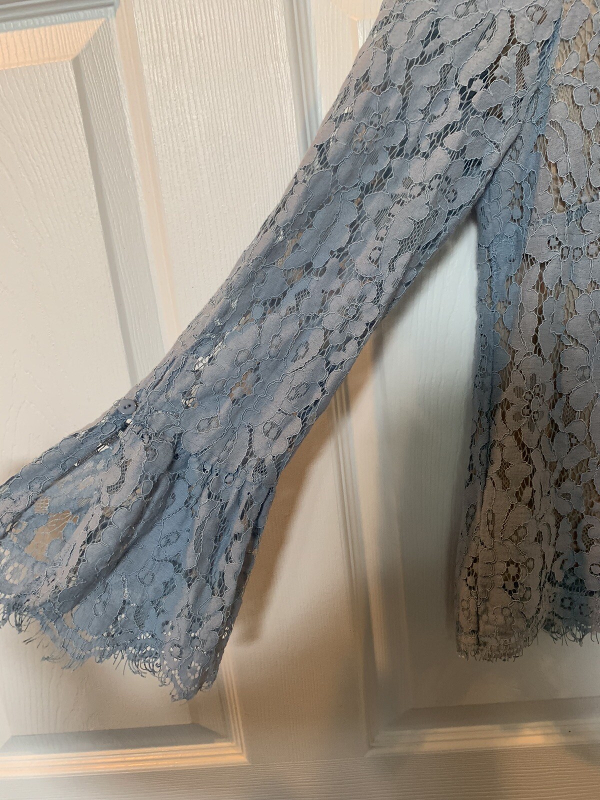 Rose + Olive Blue Lace Overlay Bell Sleeve Blouse Sz … - Gem