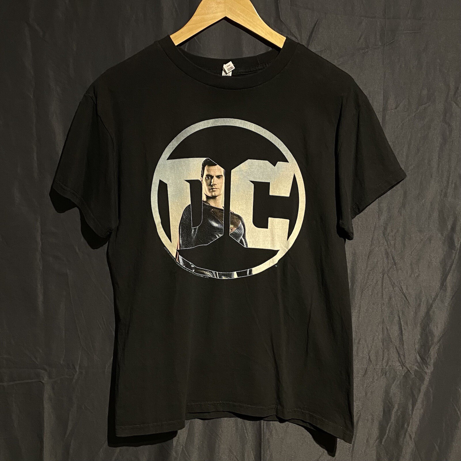 DC Comics Superman Henry Cavill T-Shirt Size Medium - Gem