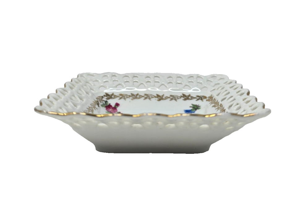 SCHUMANN BAVARIA GERMANY TRINKET DISH PIERCED COURTING COUPLE 3 7/8 ...