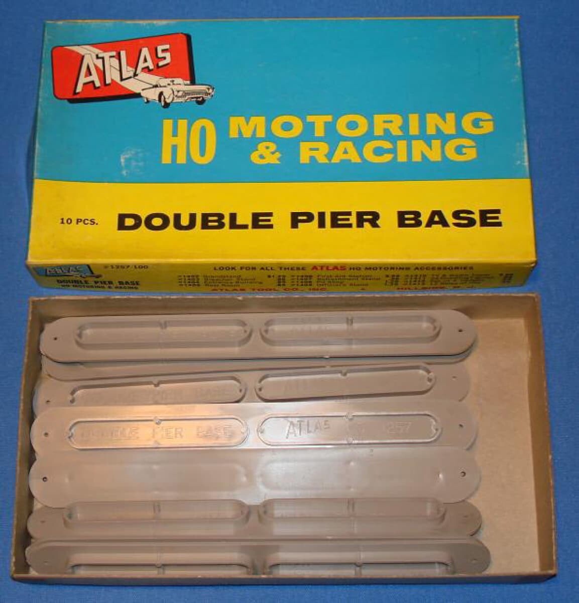 ATLAS HO SCALE MOTORING SLOT CAR RACING DOUBLE PIER BASE 10 PIECES ...