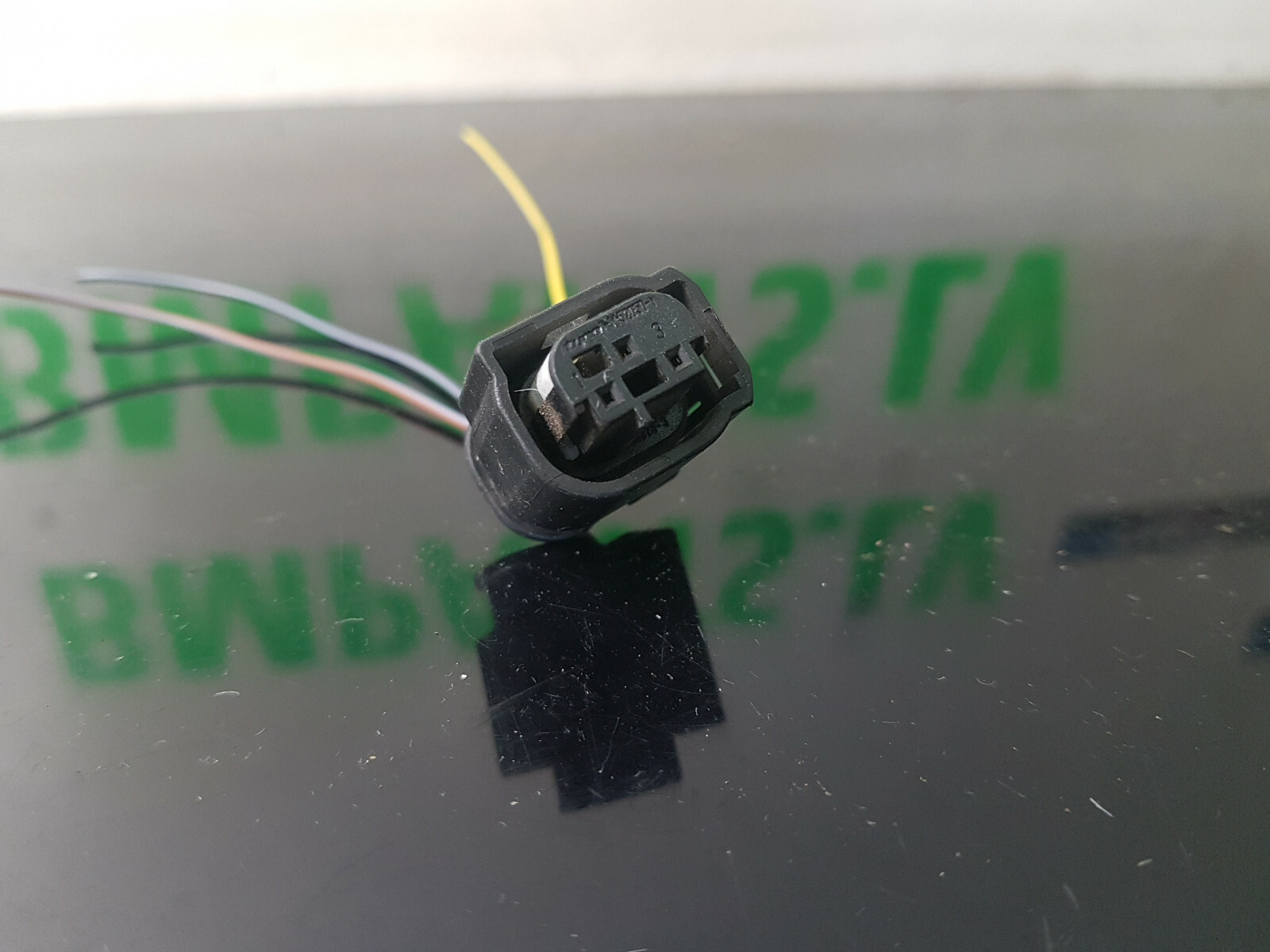 USED GENUINE BMW 3 POL SOCKET FOR PDC SENSORS E61 E65 (BLACK INSIDE) | eBay