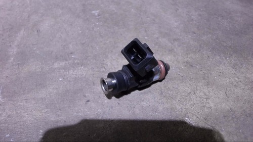 Einspritzventil 8200292590 Renault Twingo 1.2 16V Bj 2009 N 2027796 ...