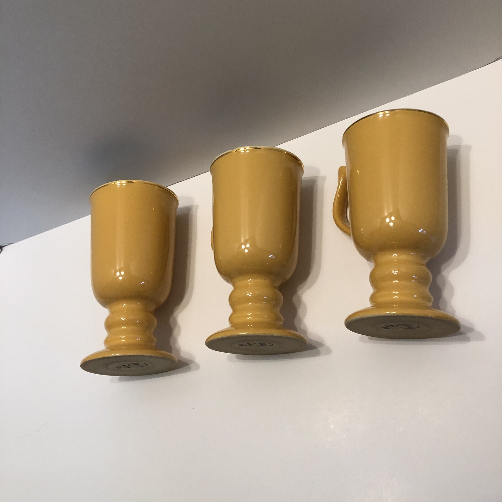 MCM Hall Mugs Golden W/ Gold Trim ON PEDESTAL Coffee Hot Chocolate ...