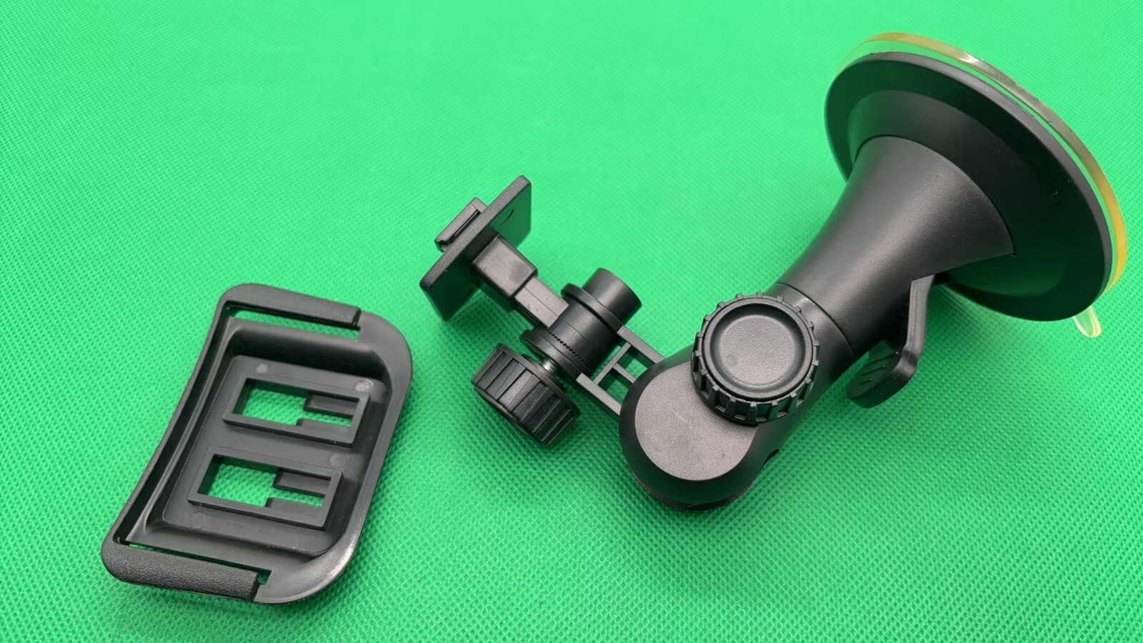 NEW TomTom ONE XL Window Car Mount tom windshield suction gps holder ...