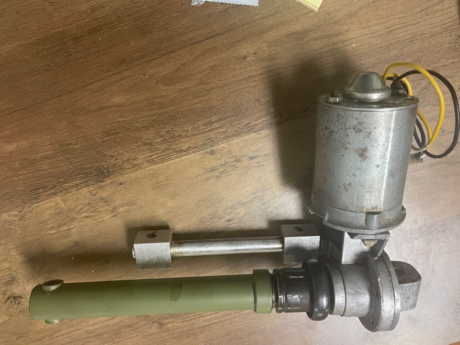 Cessna Flap Actuator Transmission Assembly PN: C301001-0308 with Motor ...