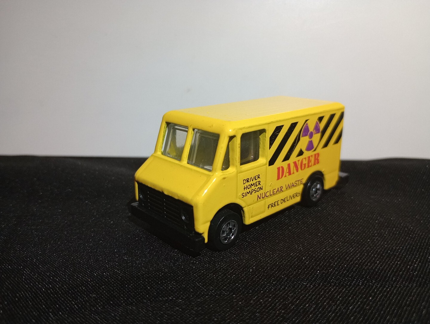 Vintage 1976 Hot Wheels Homer Simpson Nuclear Waste Danger Truck w/ Eye ...
