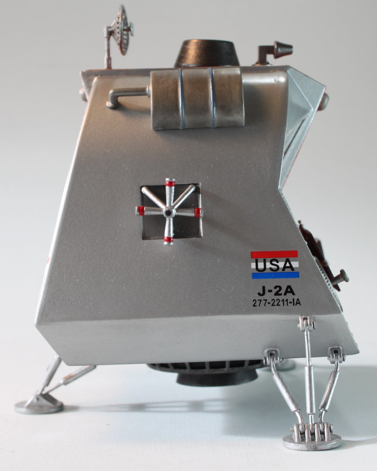 Built model Lost in Space - Space Pod 1/24- preorder | eBay