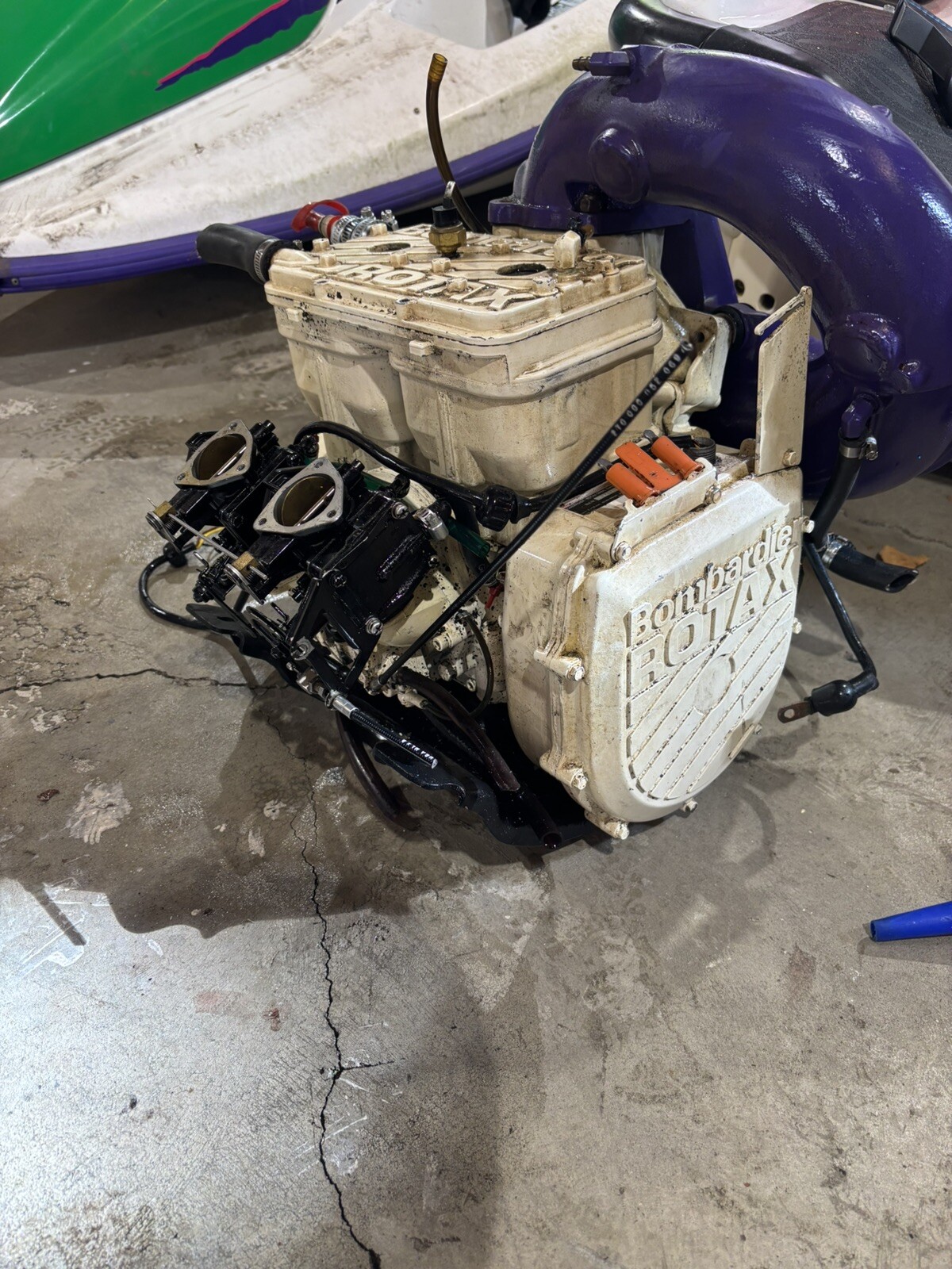 Seadoo Speedster 657x Engine Motor - Stator Flywheel Crank Cylinder ...