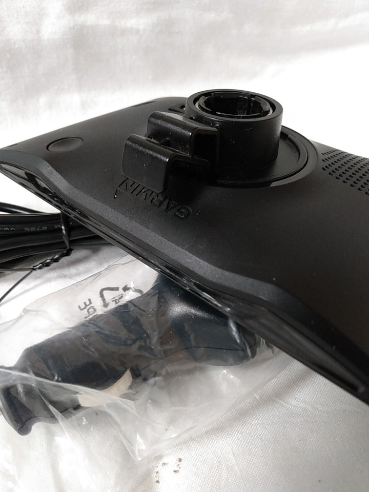 Working Garmin 145-01615-12 GPS Driving Direction Navigation & Charger ...
