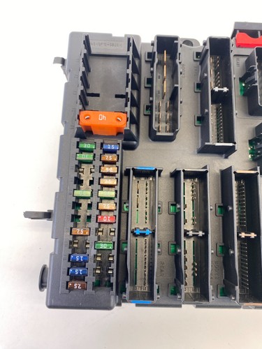 2003-2006 Saab 9-3 2.0T SEDAN Rear Trunk Fuse Relay Junction Box ...