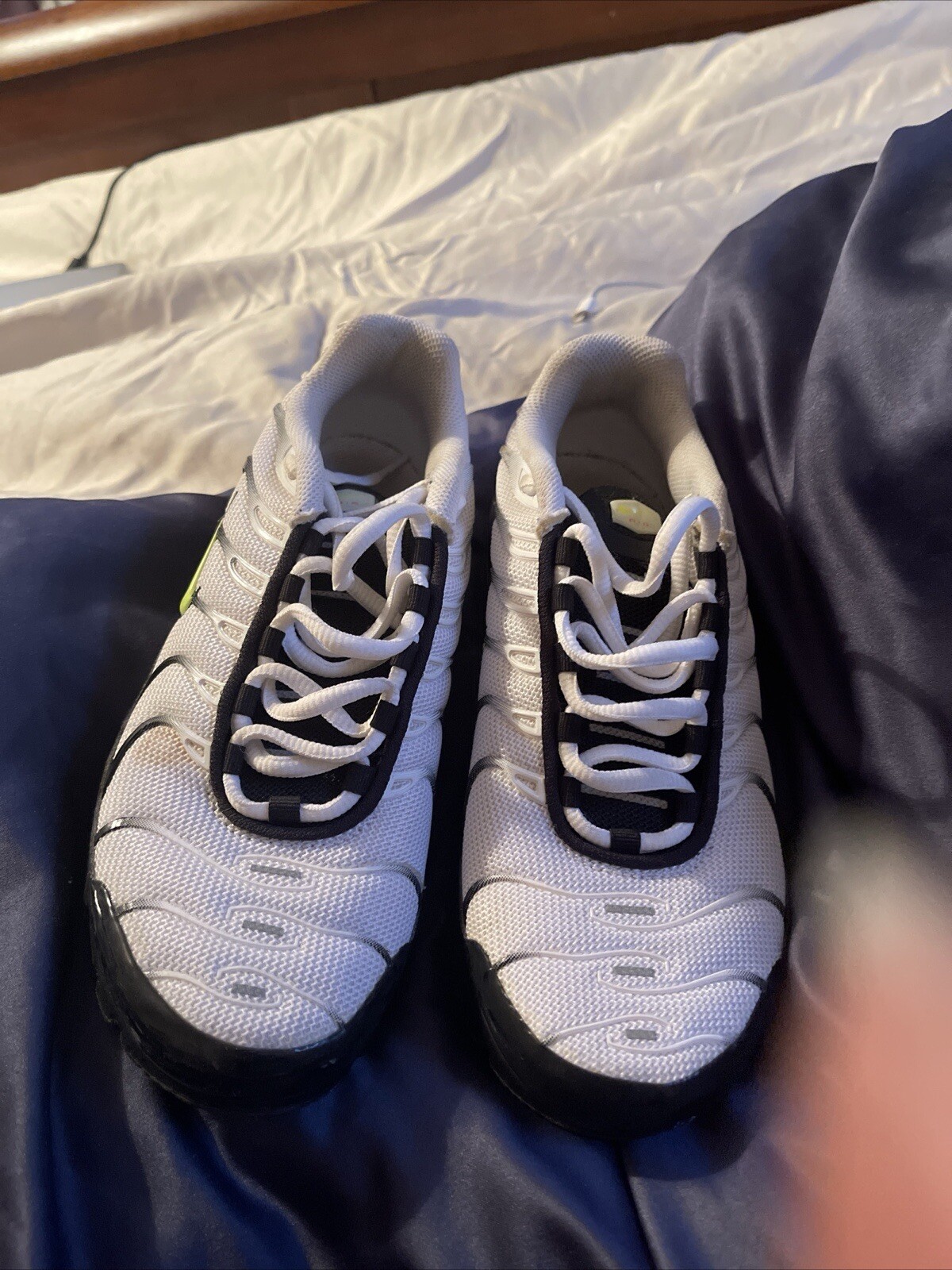 Nike Air Max Plus TN Tuned RF GS White Volt Green Bla… - Gem